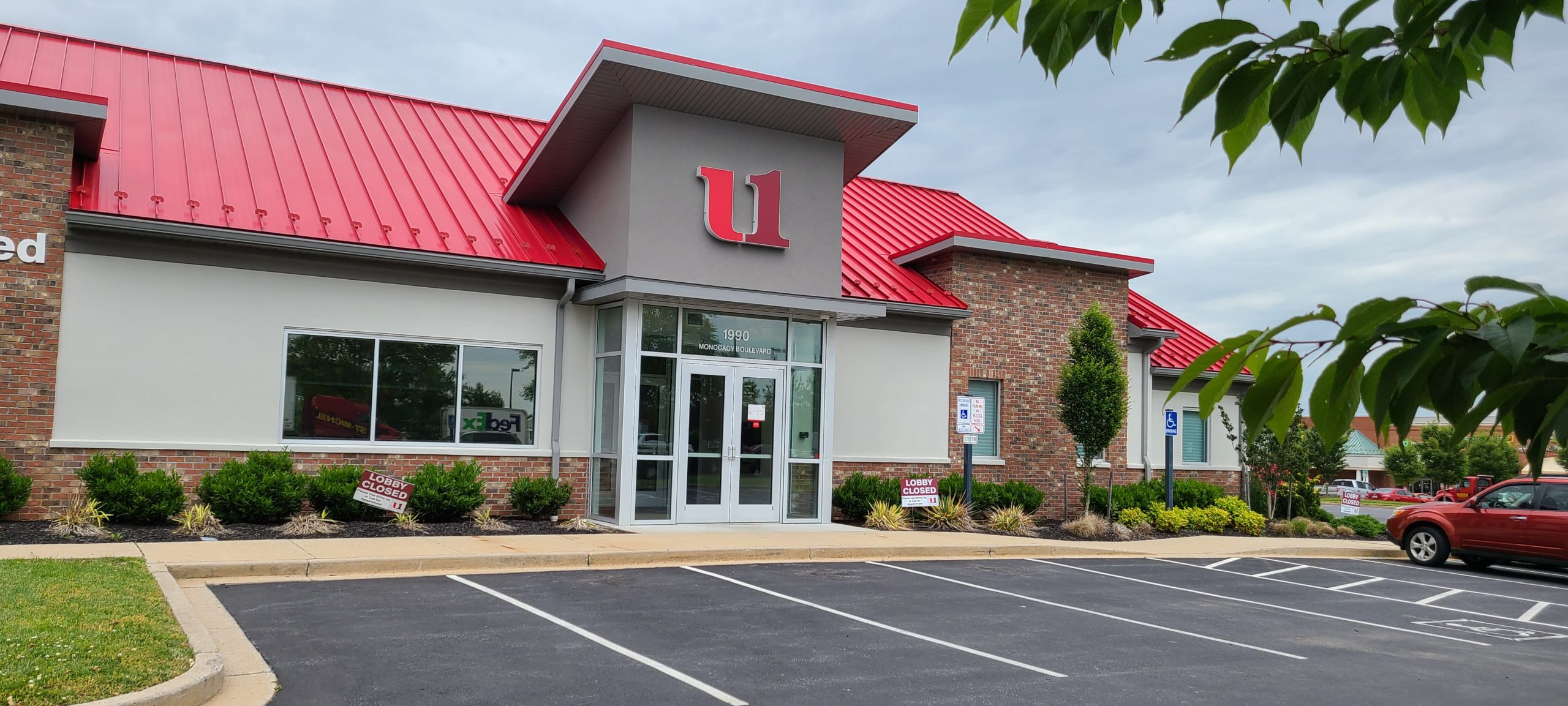 Riverside Community Office - First United Bank & Trust